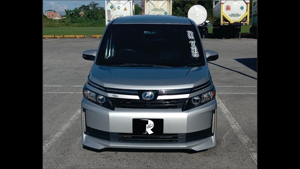 Toyota Voxy 80 Hybrid Centre Console DIY | ヴォクシーハイブリッドのススメ